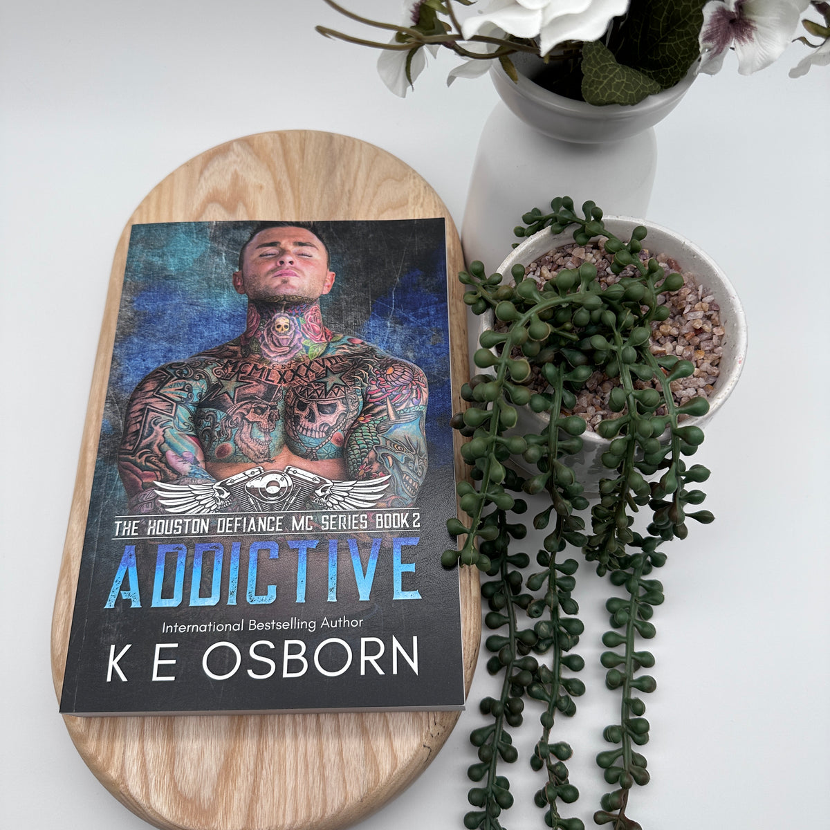 Addictive - Paperback – K E Osborn Author
